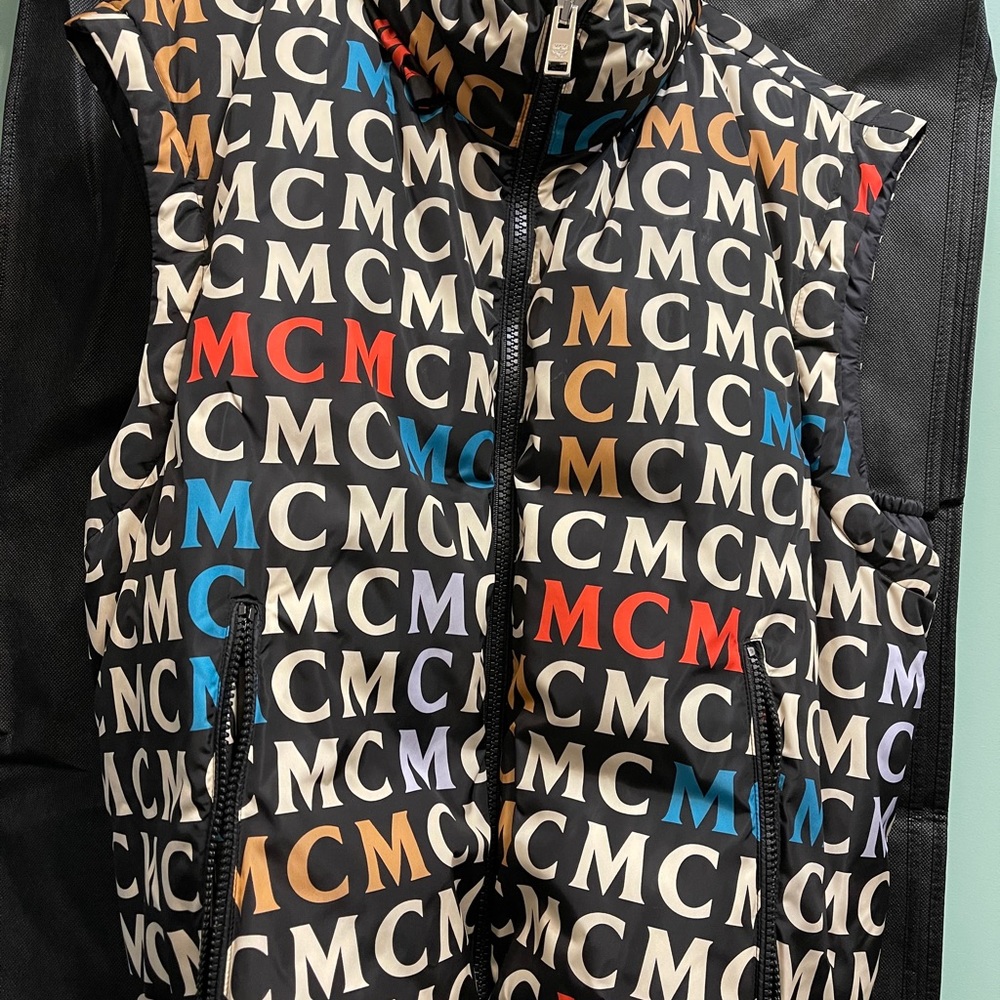 Mcm Logo Print Quilted Gilet Puffer Vest - Gem